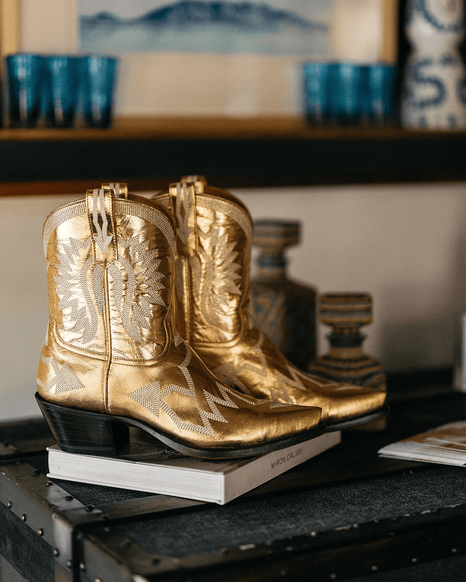 Women's Luxury Fashion Cowboy Boots | Miron Crosby